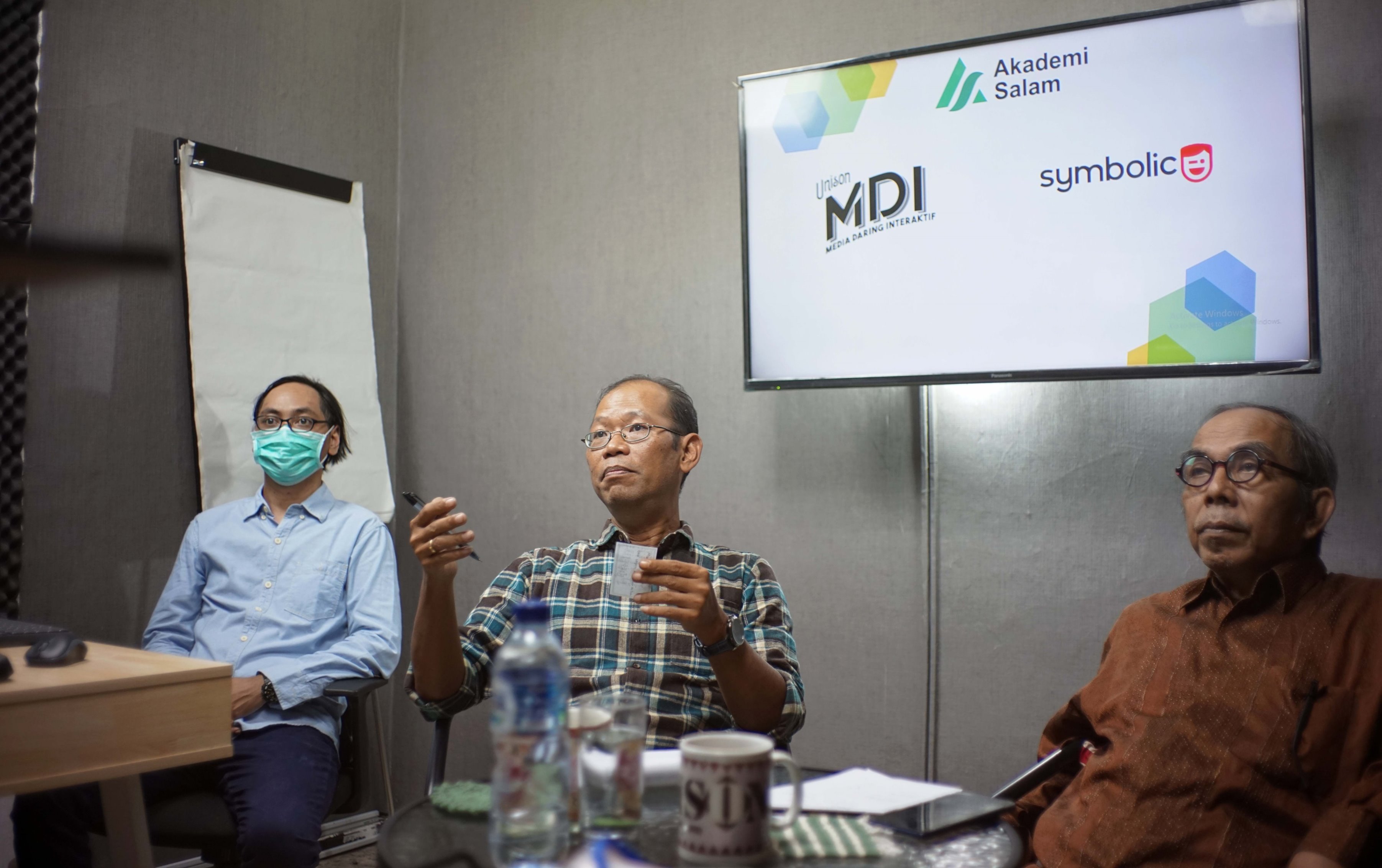 Media Daring Interaktif Unison